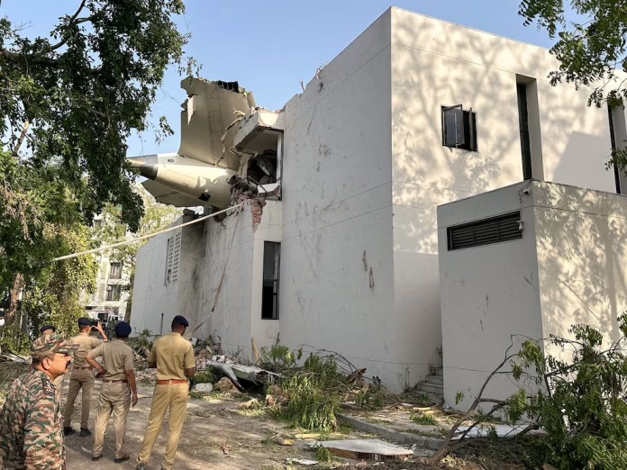 Qué dijo Boeing sobre el accidente de su modelo 787 en India con 242 personas a bordo - ADN Digital