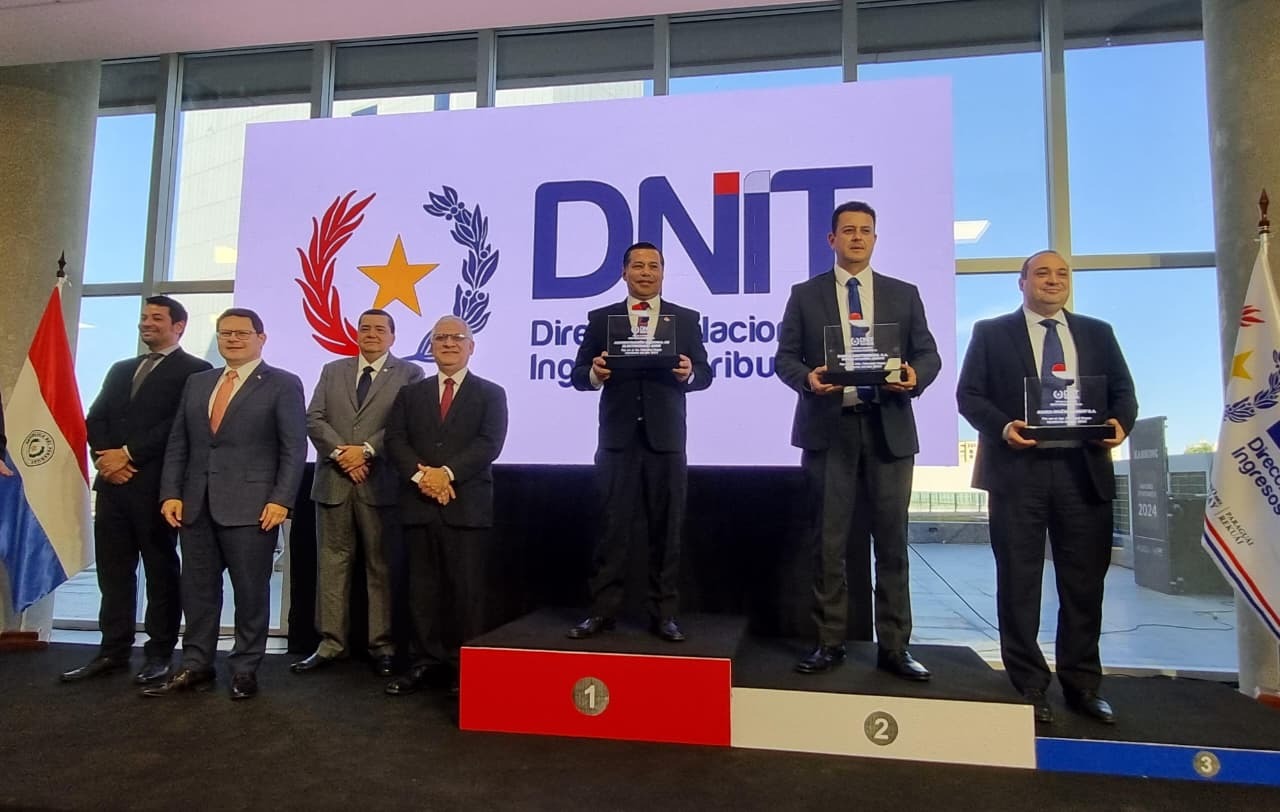 ANDE y bancos lideran aportes tributarios del 2024 - ADN Digital